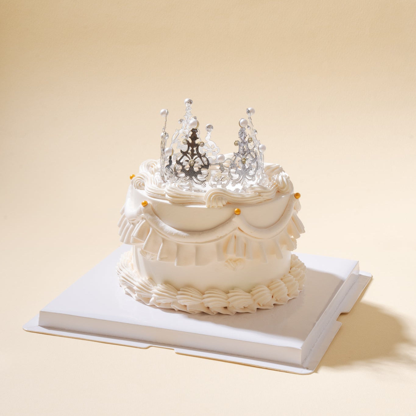 Vintage Ivory Crown Cake 6 Inch – ButterJoy