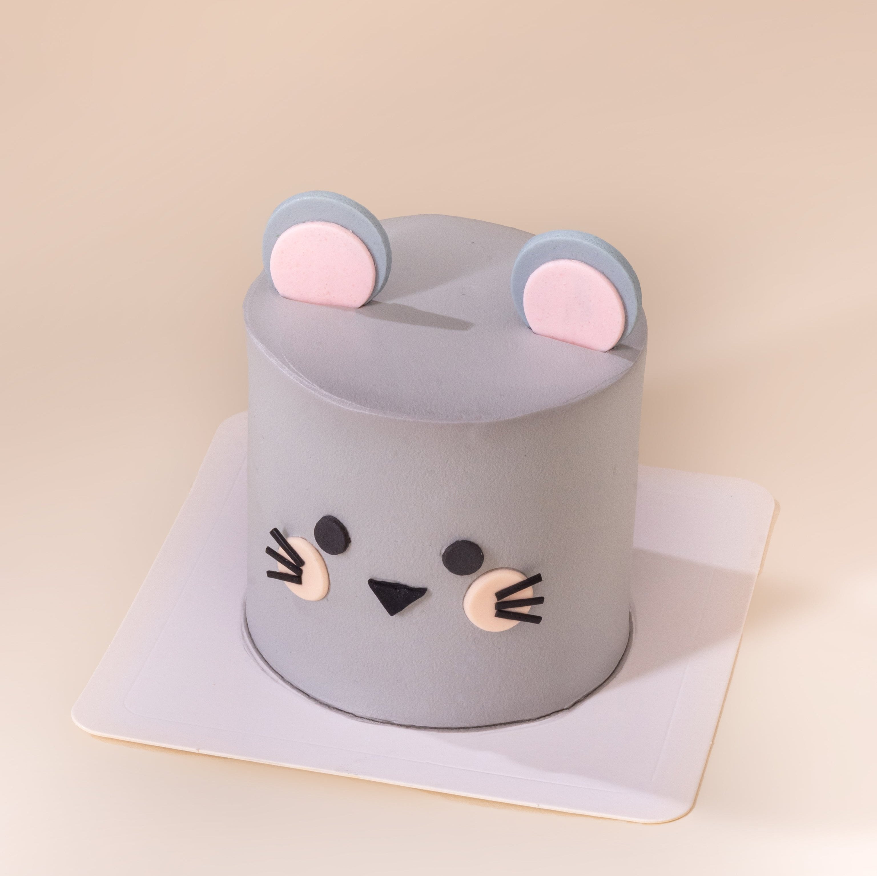 Grey Mouse Mini Character Design Cake 3-Inch | Same-Day Delivery ...